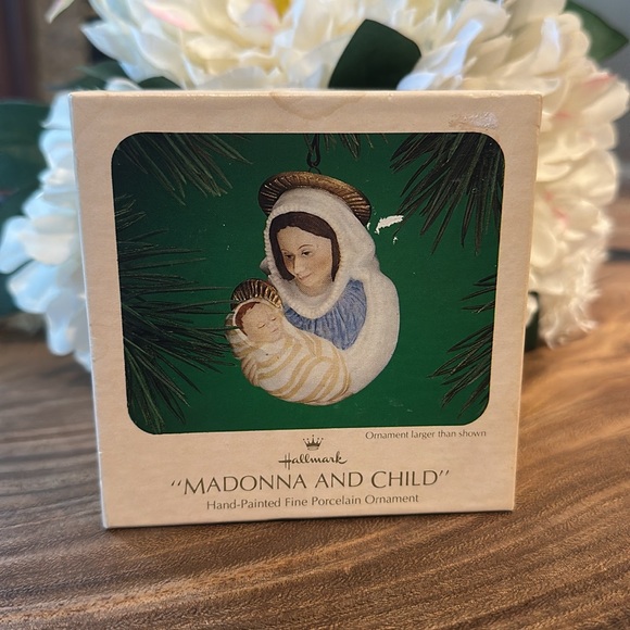 Hallmark | Holiday | Vintage Hallmark Madonna And Child Christmas ...
